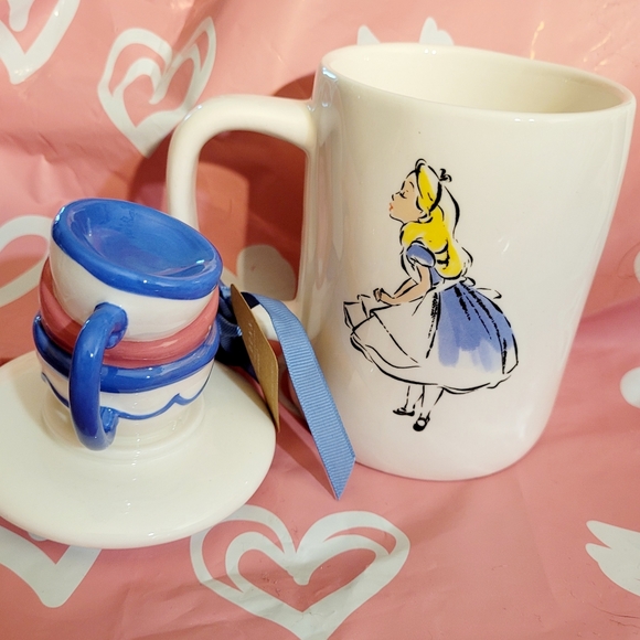 Rae Dunn | Dining | Bnwt Disney Alice In Wonderland Alice Tea Time Mug ...